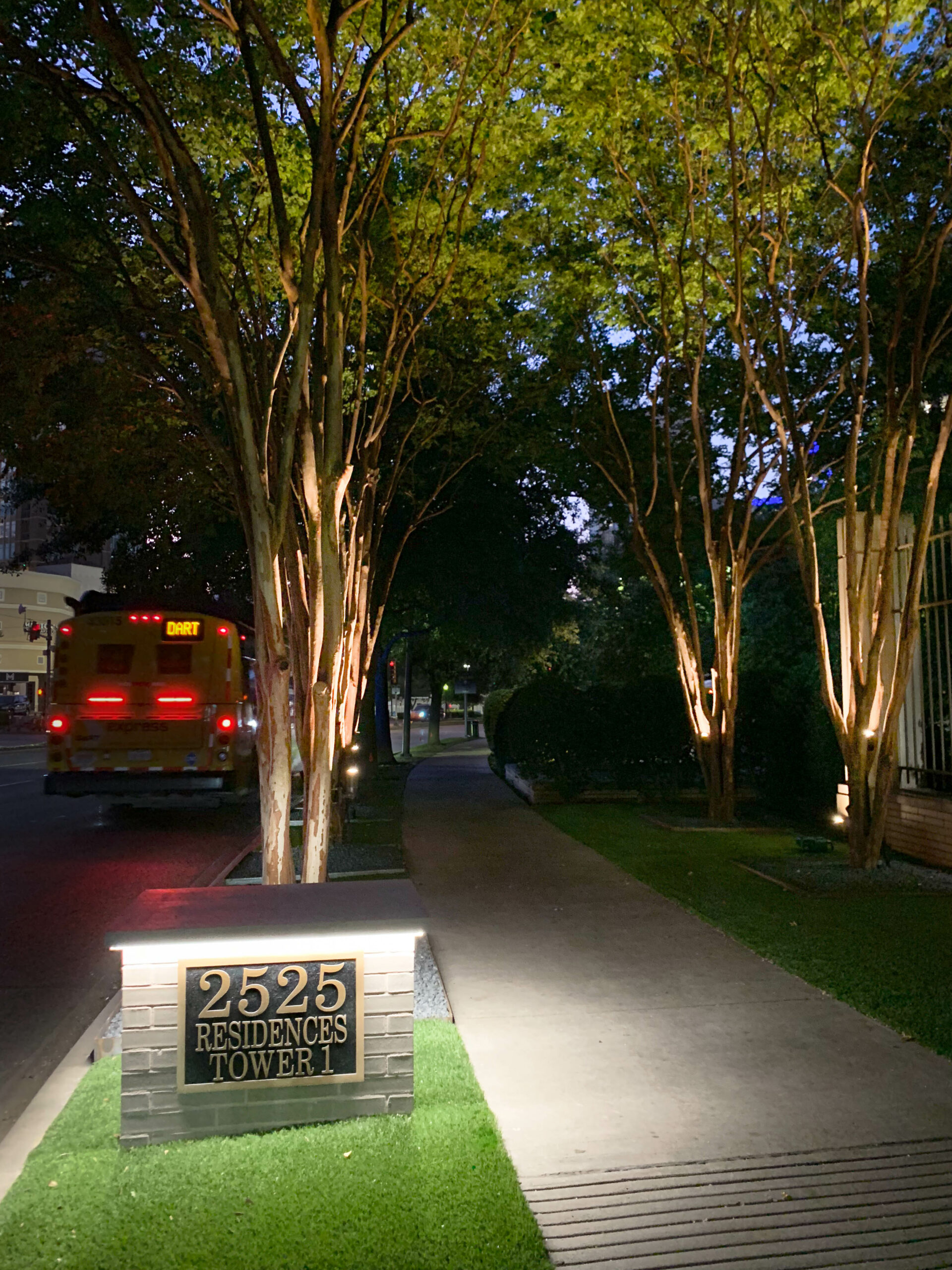 Commercial Outdoor Lighting | Dallas Landscape Lighting